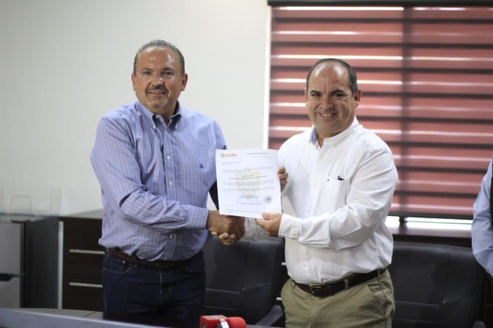 Ajuaa Punto Com OFICIALIZAN NOMBRAMIENTO DEL GERENTE DE SIMAS.